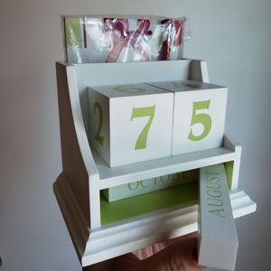 Hallmark | Office | Nwt Hallmark Wooden Block Yearly Callander And ...